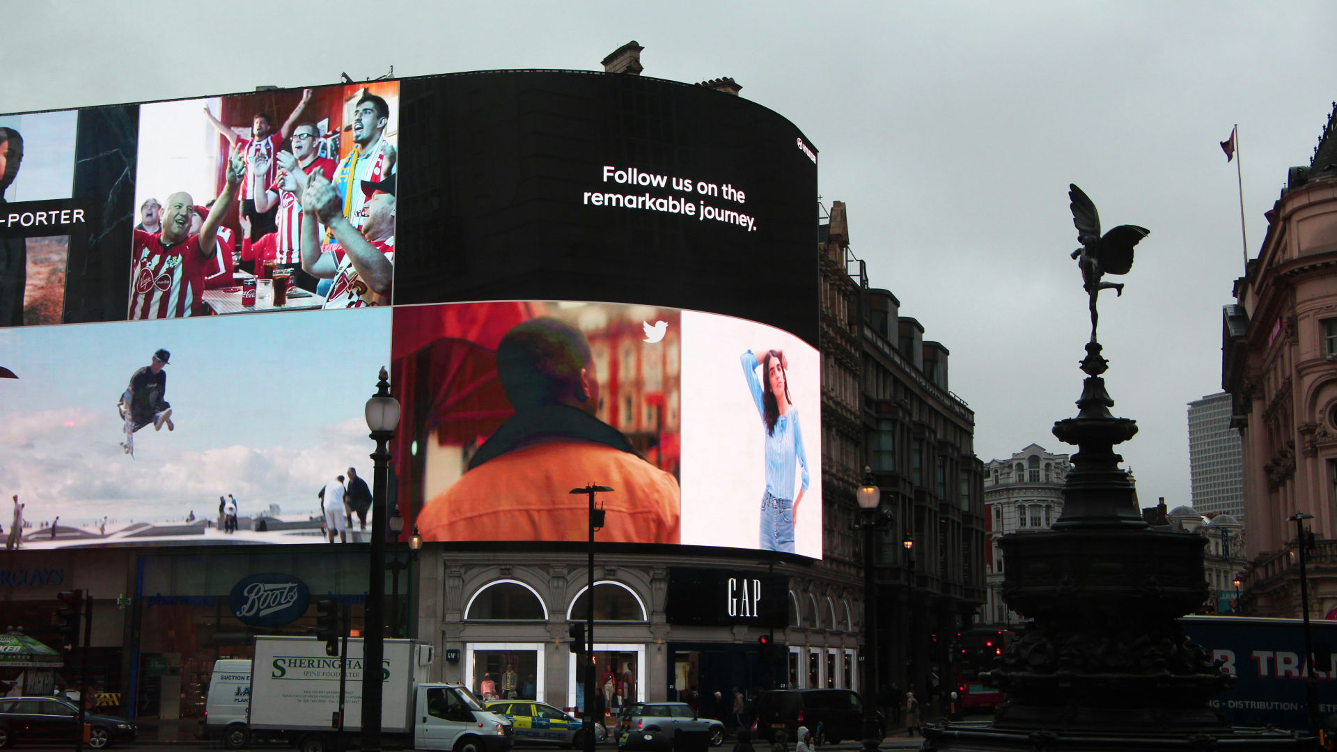 Digital OOH Advertising: Capture Attention in the Real World - Ellie Motion